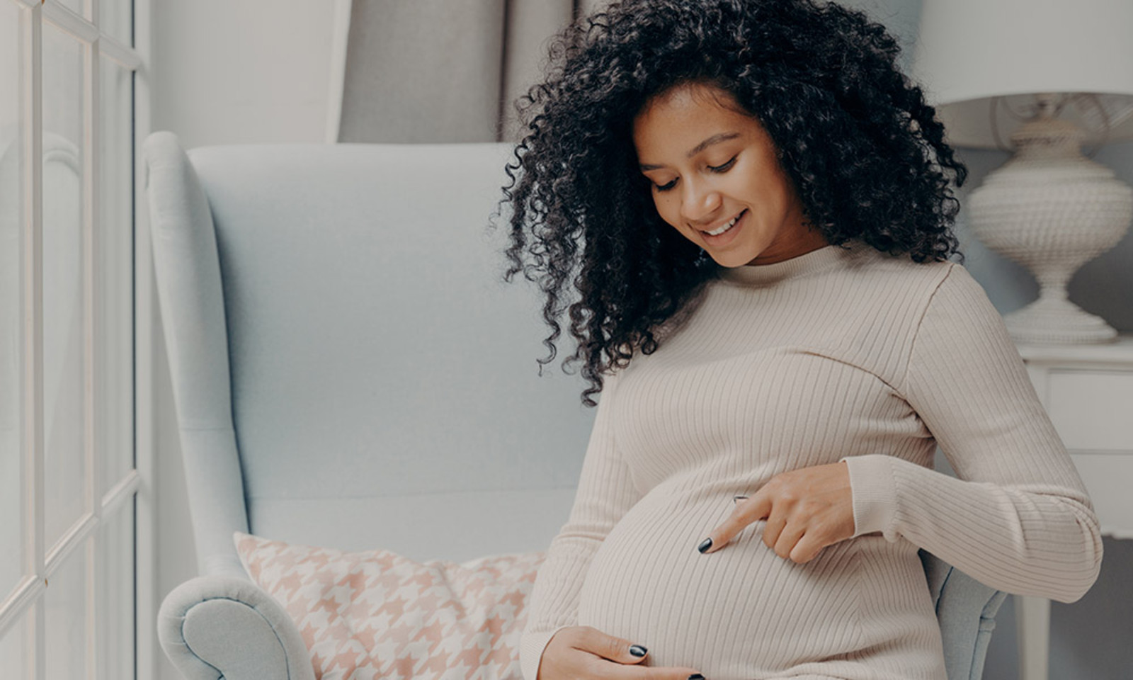 Wanneer baby voelen bewegen in je buik? - Ouders van Nu