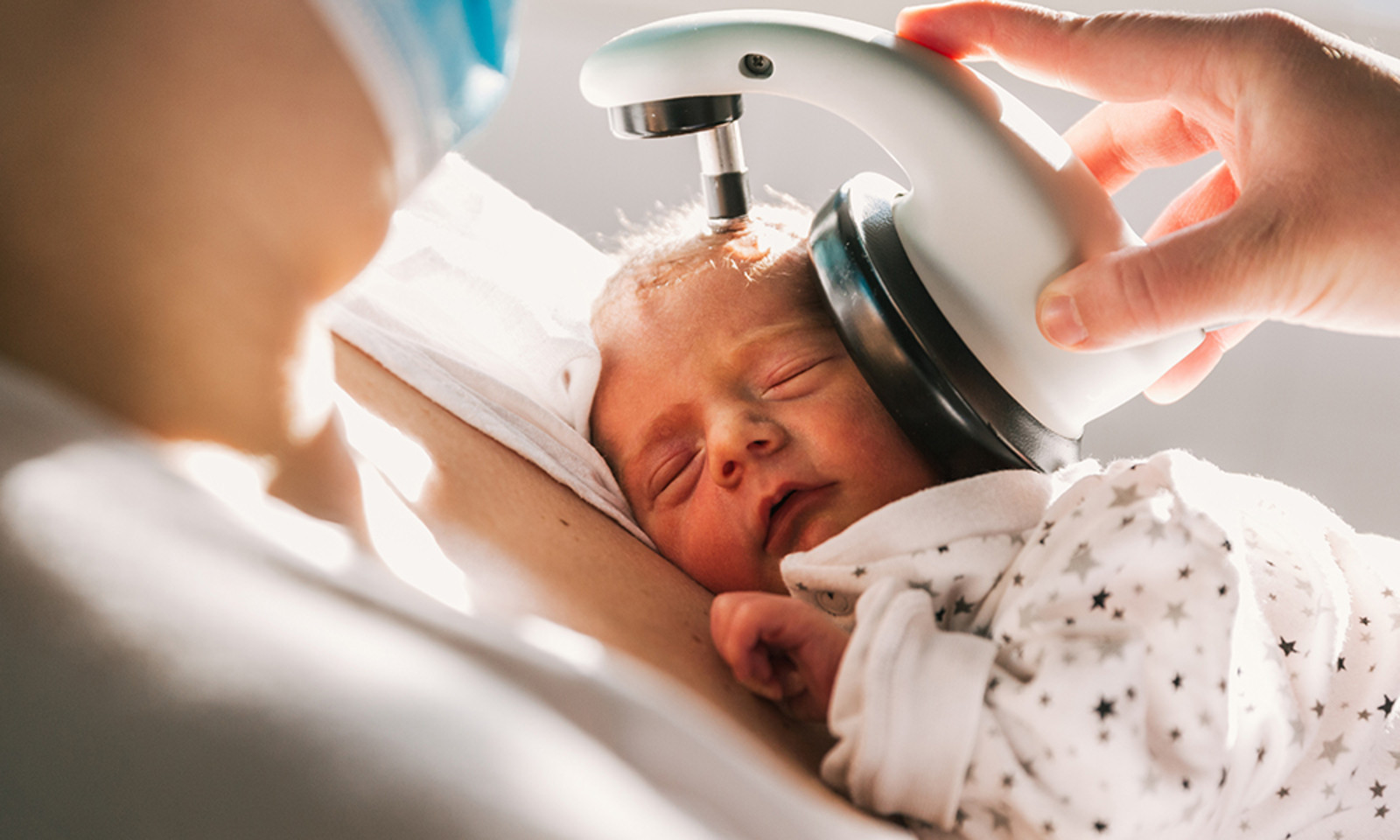 Gehoortest bij je pasgeboren baby - Ouders van Nu