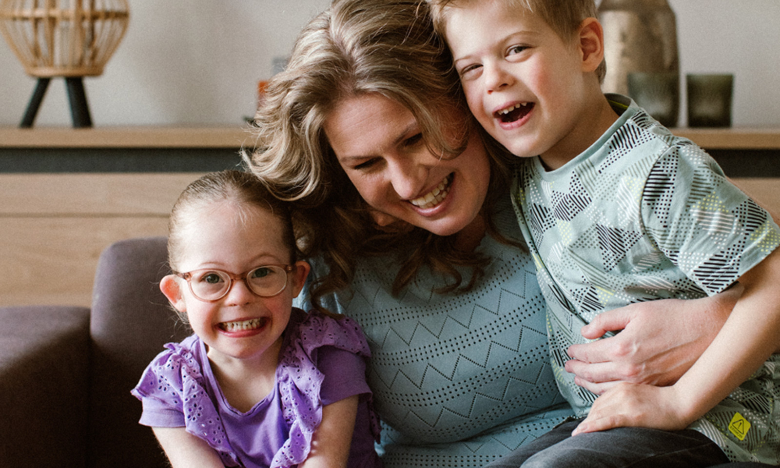 Carla raakte ongepland zwanger: “Ik zie ze niet als mijn kinderen ...